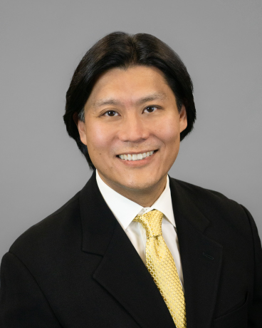 Edward H. Hu, M.D., Ph.D. | Cedar Rapids Cataract Surgeon